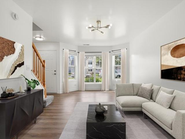 1613 Victoria Park Circle