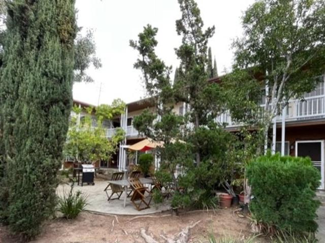 #161 1 Bedroom Apartment for Rent at 1515 E Broadway, Glendale, CA 91205 Citrus Grove
