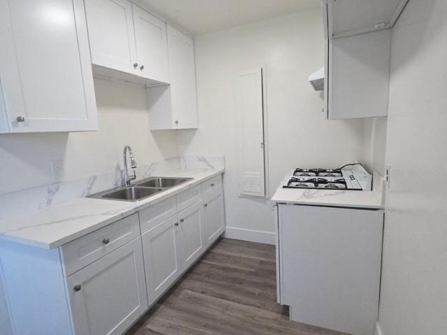 #161 2 Bedroom Apartment for Rent at 1515 E Broadway, Glendale, CA 91205 Citrus Grove