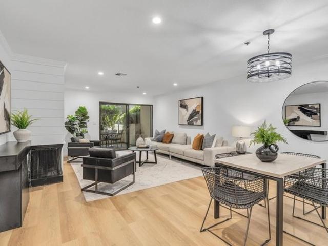 161 California Ave Apt K104, Palo Alto, CA 94306