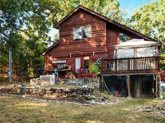 161 Cedar Ln, Rockaway Beach, MO 65740
