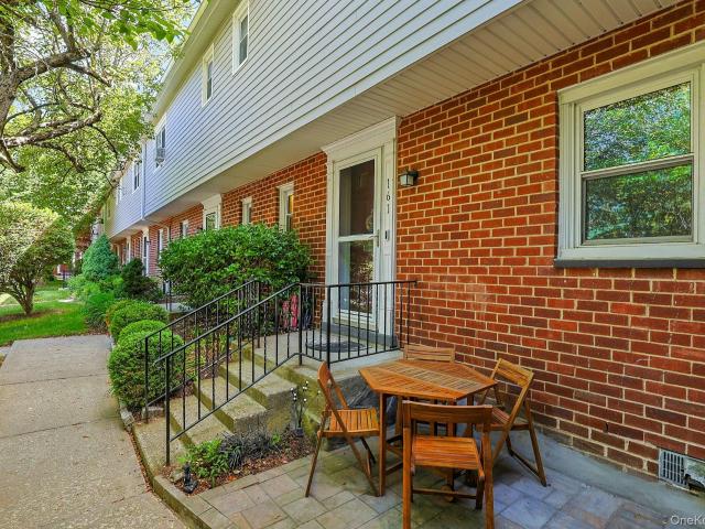 161 Charter Circle 161