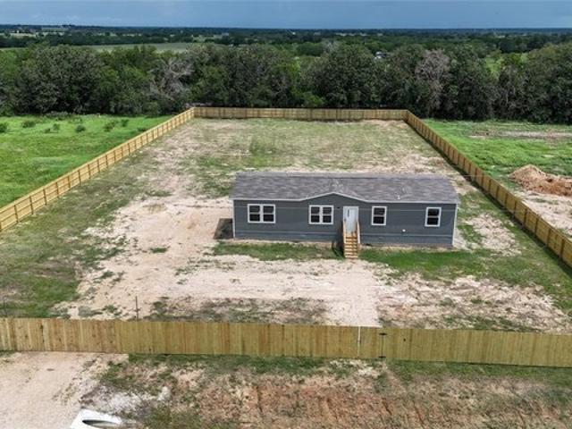 161 Azalea Ct, Dale, TX 78616