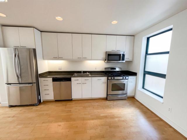 161 Gilbert St, Unit 16, San Francisco, CA 94103 | MLS #41127