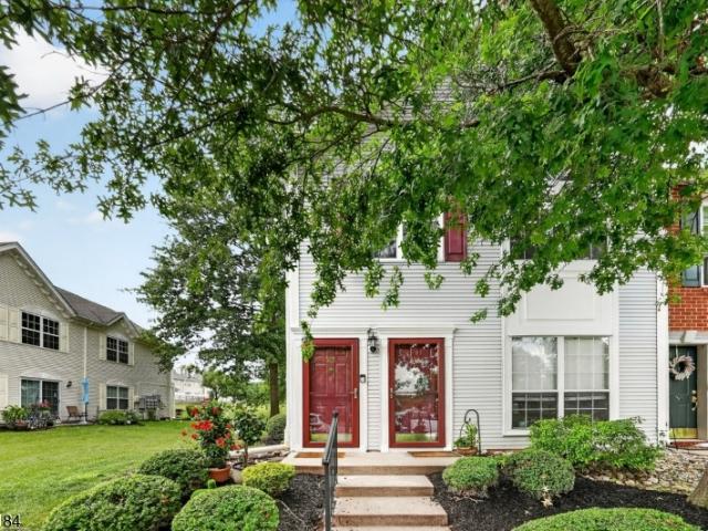 161 Gregory Ln