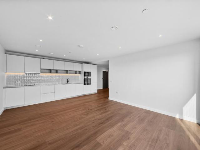 161 Evelyn Street Deptford SE8 3 bed flat to rent £2,974 pcm £686 pw