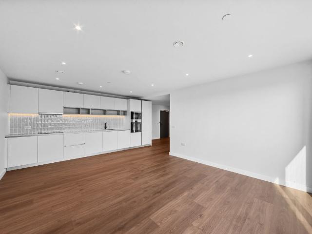 161 Evelyn Street, London SE8, 3 bed flat to rent, £2,974 pcm | PrimeLocation