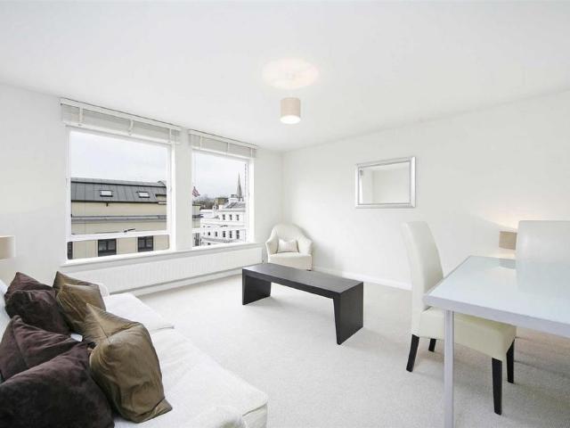 161 Fulham Road, South Kensington 2 bed flat to rent £3,900 pcm £900 pw