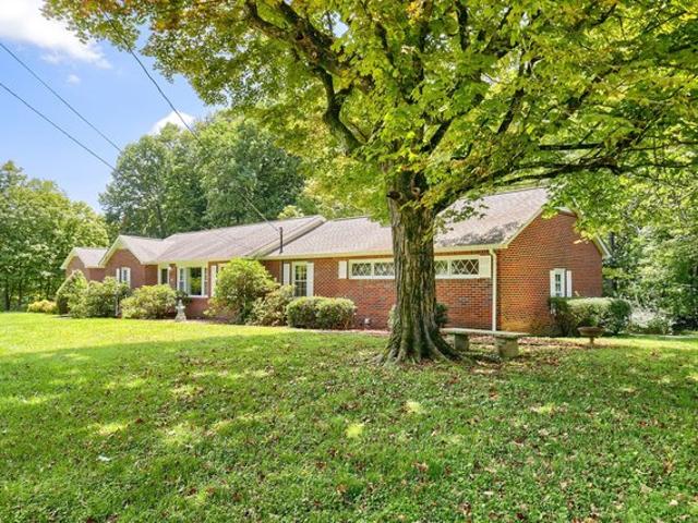 161 Kentucky Ave, Sewanee, TN 37375