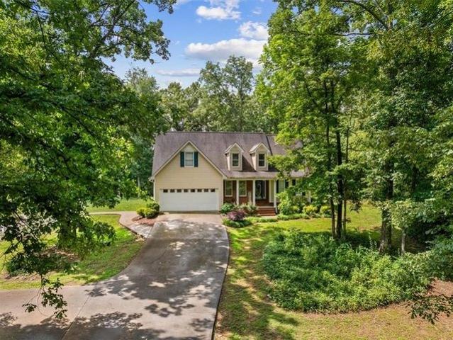 161 Hunters Trl SE, Calhoun, GA 30701