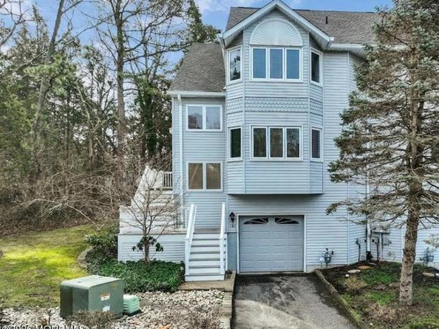 161 Impatiens Ct, Toms River, NJ 08753