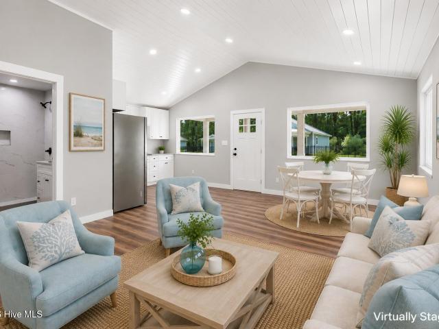 161 Long Pond Loop