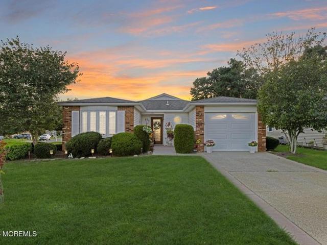 161 Lions Head Blvd S, Brick, NJ 08723