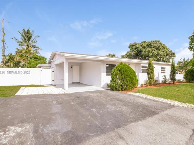 161 NE 20th St, Pompano Beach, FL 33060 | MLS #A11998 | Compass