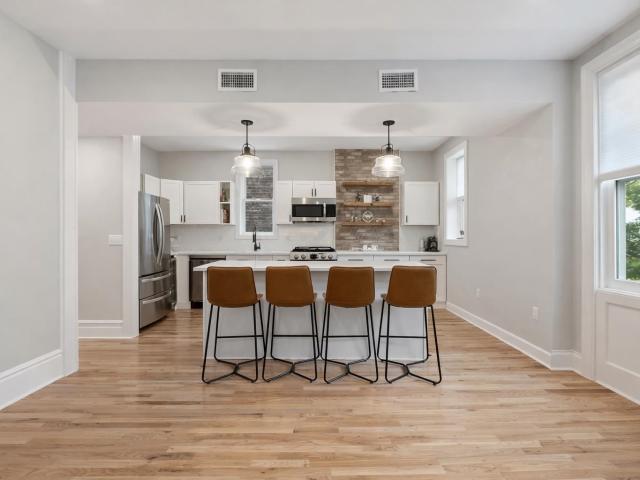 161 Nesbit St # 2