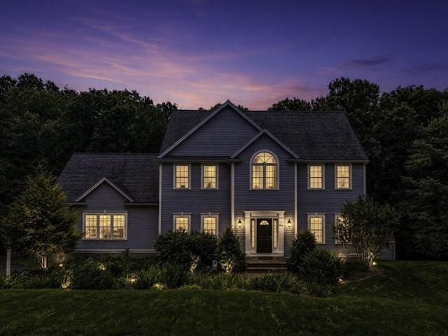 161 South St, Upton, MA 01568