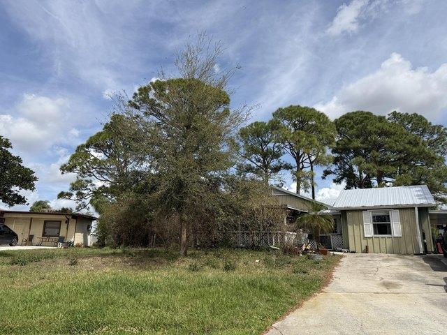 161 SE Carter Ave, Port Saint Lucie, FL 34983