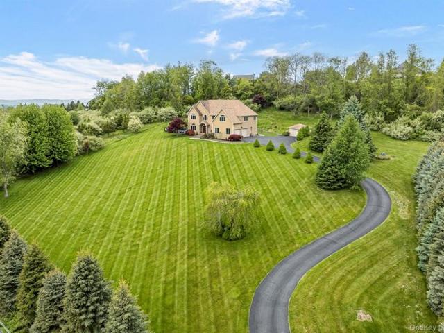 161 Pleasant Ridge Rd, Poughquag, NY 12570