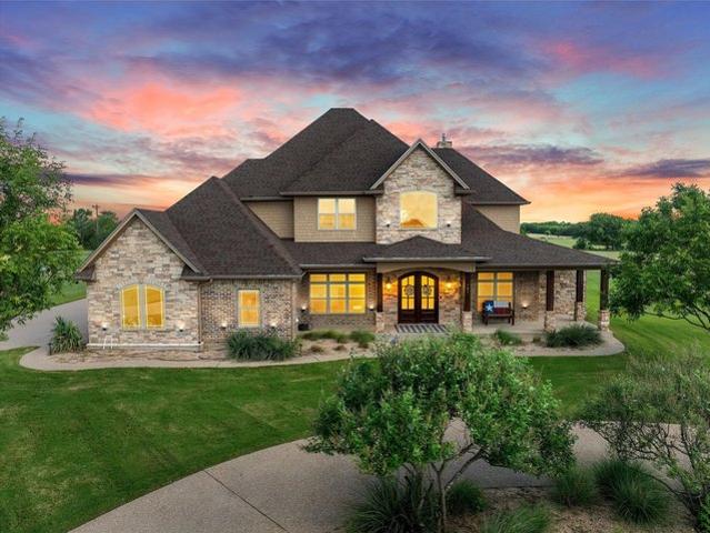 161 Rancho Lorena Dr, Lorena, TX 76655