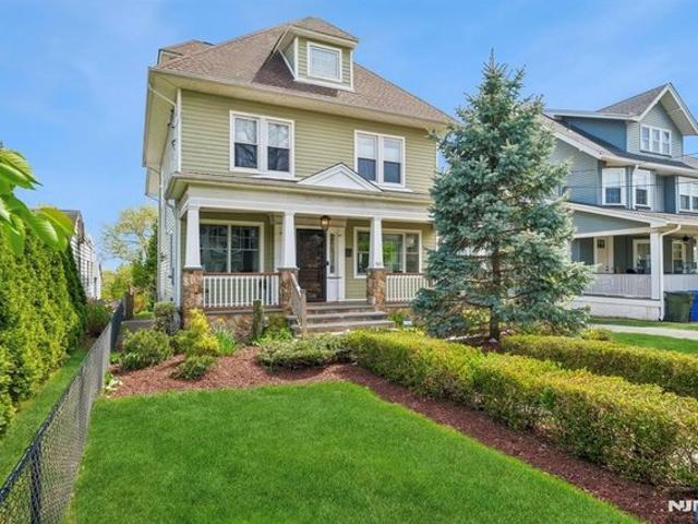 161 Ridge Rd, Rutherford, NJ 07070