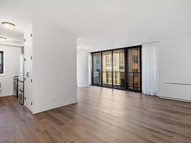 161 W 61st Street Apt 11C