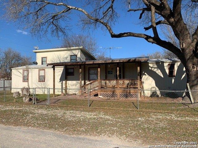 161 Water St, Pipe Creek, TX 78063