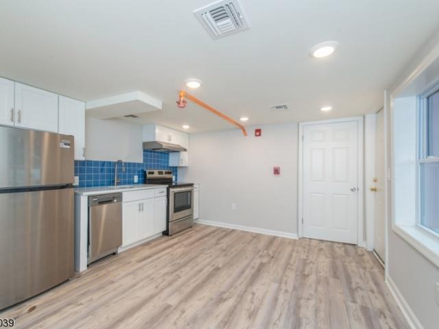 161 Washington St, Morristown, NJ 07960 | MLS #4020 | Compass