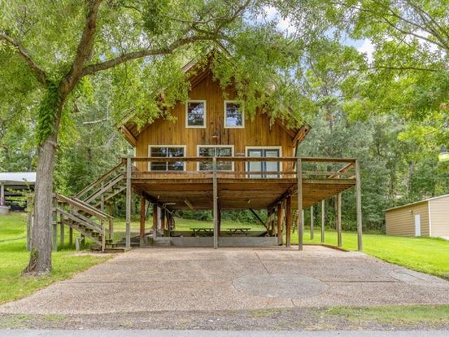 161 White Oak St, Pointblank, TX 77364