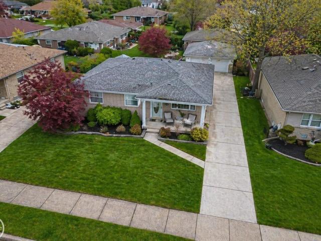 16243 Secretariat Avenue