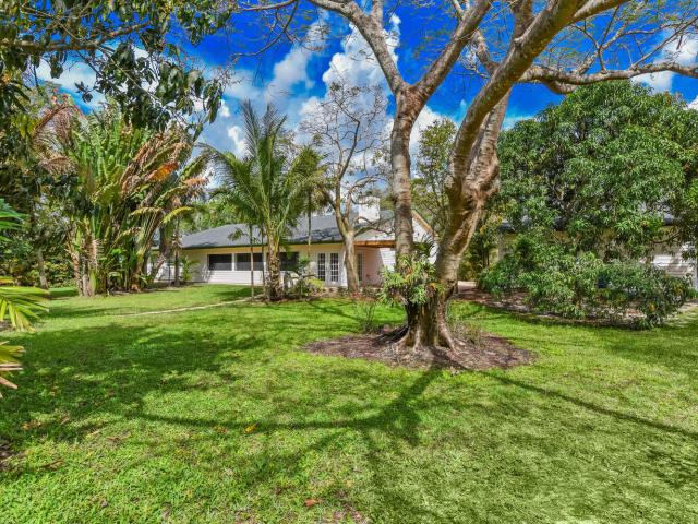16244 Downers Dr E, Loxahatchee, FL 33470 | MLS #B26003