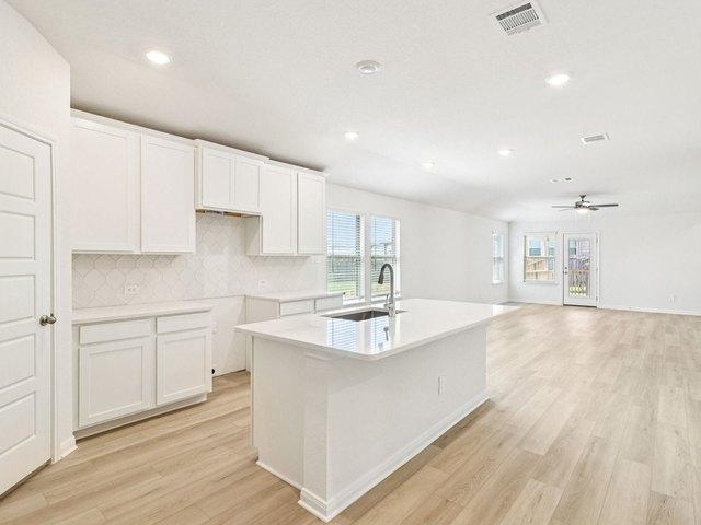 16249 Parish Pointe Ct, Conroe, TX 77302