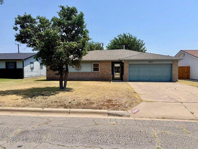1624 N Faulkner St, Pampa, TX 79065