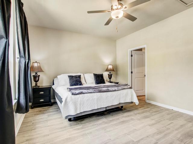 1624 Coral Sunrise Trl