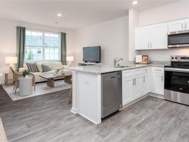 1624 Komondor Trail
