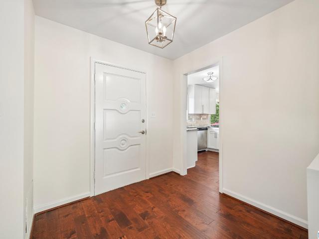 1624 Linda Vista Lane