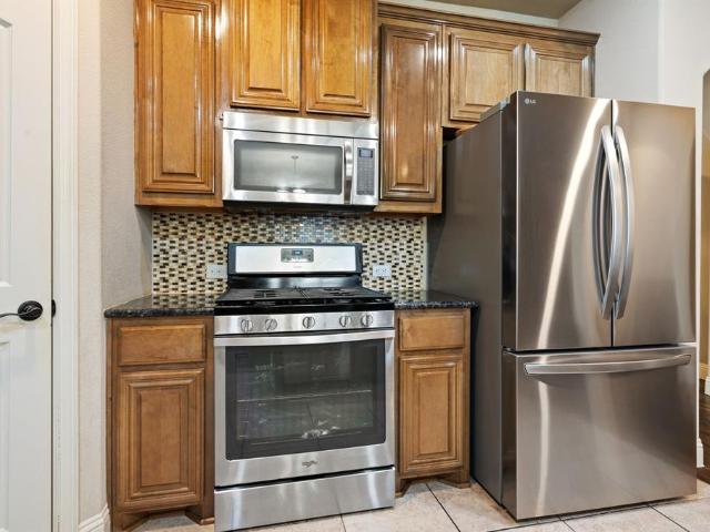 1624 Zebra Finch Dr, Little Elm, TX 75068 | MLS #21308