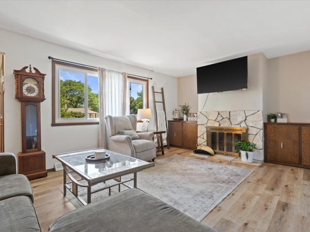 16250 W Coachlight Dr