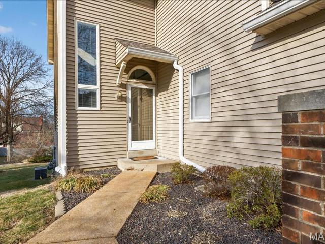 16250 Lea Oak Ct, Chesterfield, MO 63017 | MLS #26007