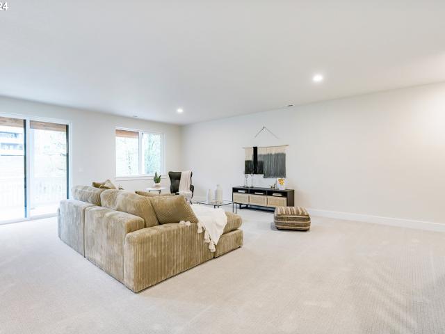 16257 NW Holman Way, Portland, OR 97229 | MLS #243456