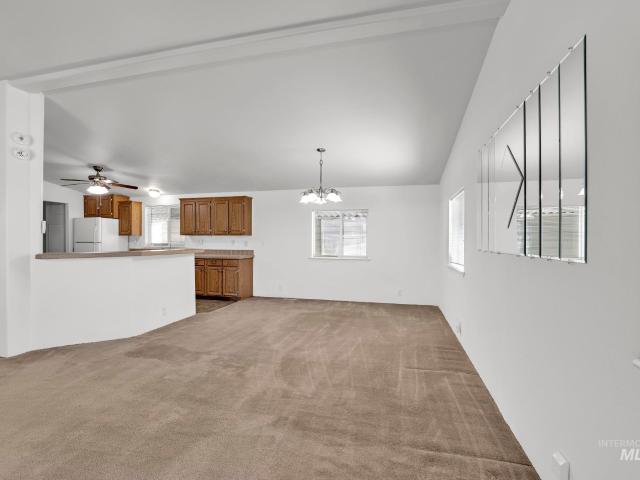 1625 Maple St 40