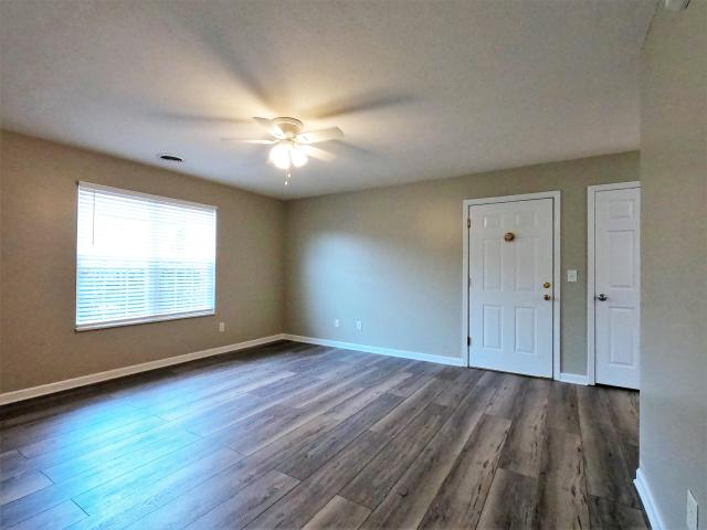 1625 Maple View Way
