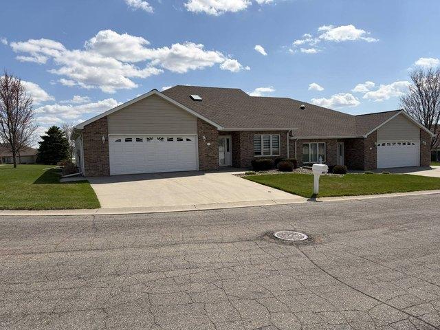 1625 Northridge Dr Unit 112, Watertown, SD 57201