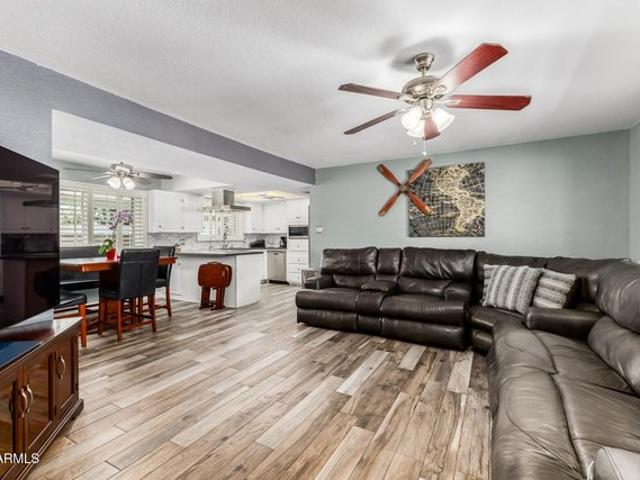 1625 E Greenway St, Mesa, AZ 85203