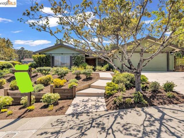 1625 Hunt Dr, Burlingame, CA 94010