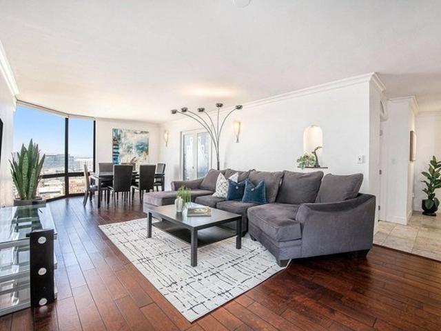1625 Larimer St Apt 2601, Denver, CO 80202