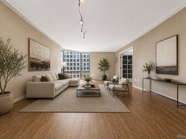 1625 Larimer St Apt 2805, Denver, CO 80202