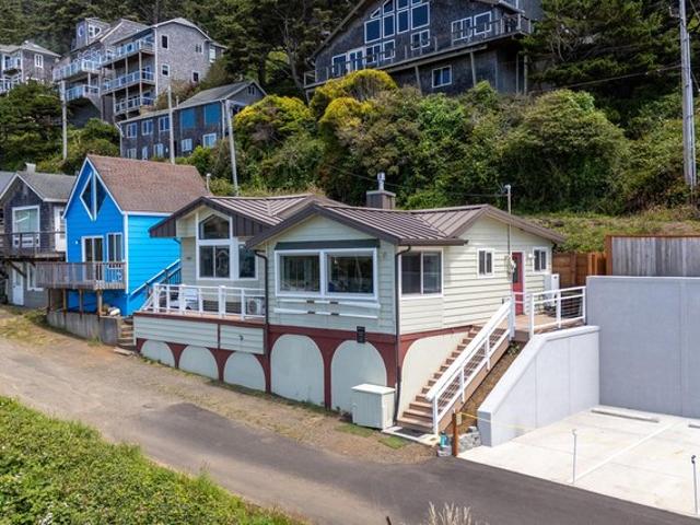 1625 Rosenberg Loop NW, Oceanside, OR 97134