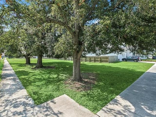 1625 Schnell Dr Lot 13, Arabi, LA 70032
