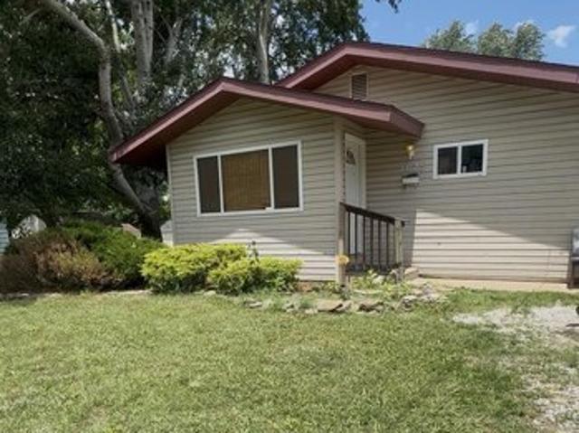 1625 W High St, Springfield, MO 65803