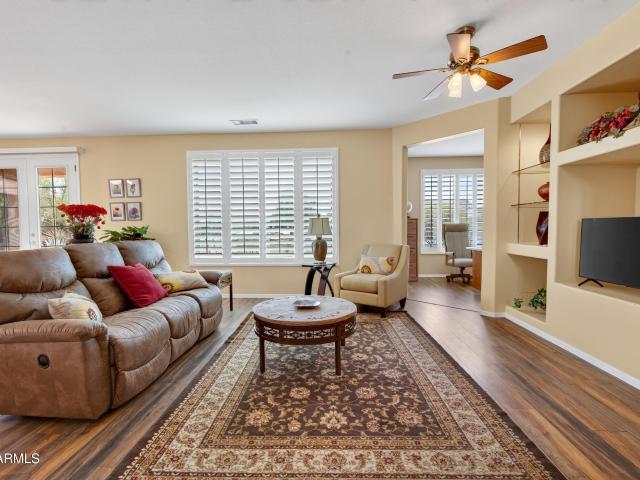 16263 w escondido court w